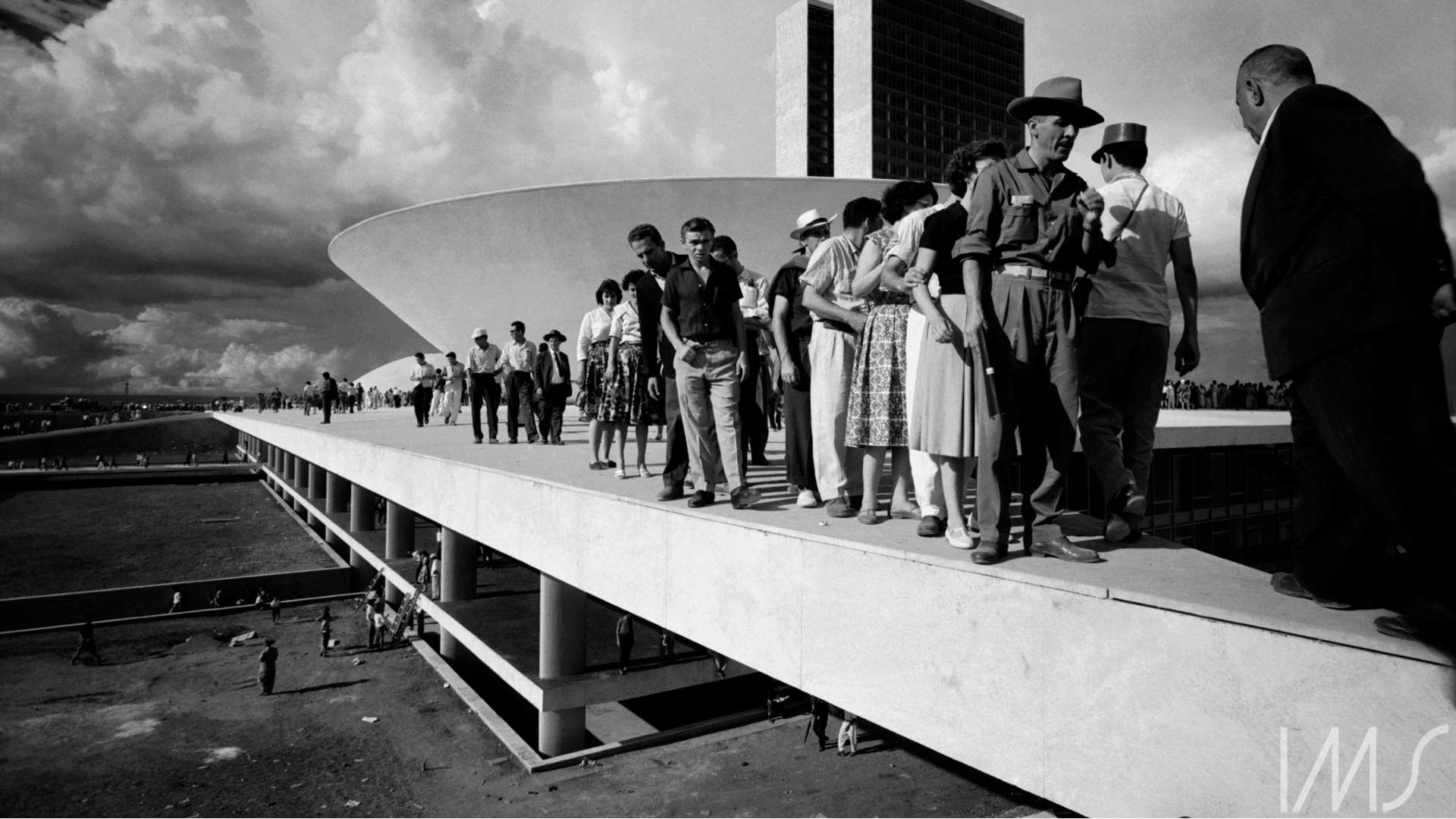 Fotografia pública, roteiros visuais para a história contemporânea (IMS ...